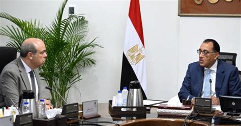وزير الطيران نستهدف وصول الطاقة الاستيعابية للمطارات لـ722 مليون راكب