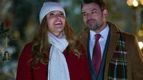 How To Write A Holiday Rom Com For Tv According To The Experts Wkrn