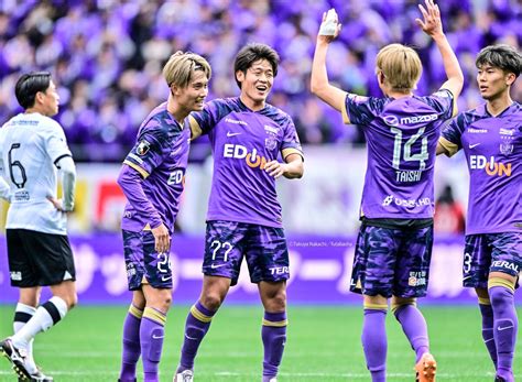 広島の新加入fwが2得点で、大補強敢行の浦和を粉砕！【試合photoギャラリー1】j1第1節 サンフレッチェ広島―浦和レッズ 概要