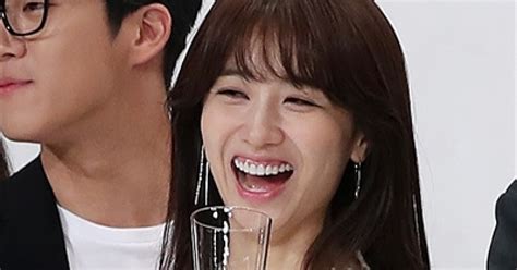 오마이포토 혼술남녀 박하선 혼술 즐기는 하얀천사