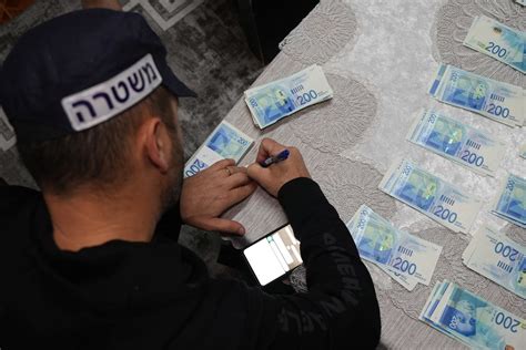 عقب تحقيق استمر أشهر عدّة اعتقال شابين من بلدة البعنة بشبهة تهديد