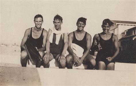 30 Cool Photos That Capture The Style Revolution Of The 1920s Youth
