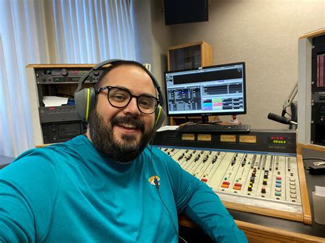 Afternoons With Alex Chavez Listen Live
