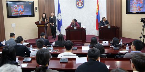 “Жижиг дунд үйлдвэрлэлийг хөгжүүлэх арга замууд” оюутны эрдэм