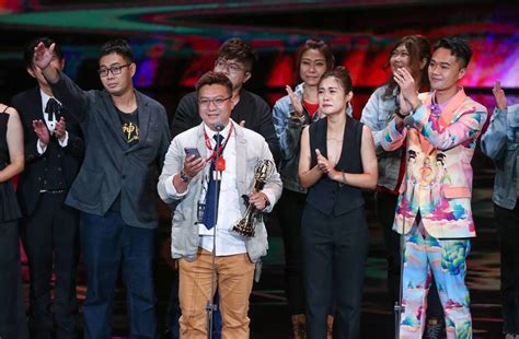 金鐘57／《寶島神很大》製作人致詞超時 祭百杯星巴克換時間遭轟
