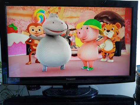 PANASONIC LCD TV, TV & Home Appliances, TV & Entertainment, TV on Carousell