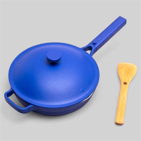 Le Creuset Oval Dutch Oven 8 Quart Kitchen Switchen Resale