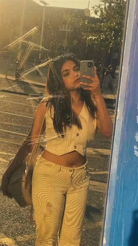 Sneha Sreeni R Mallubabes