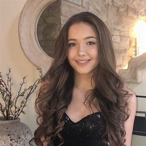 Lucy Thomas Instagram Hot Sex Picture