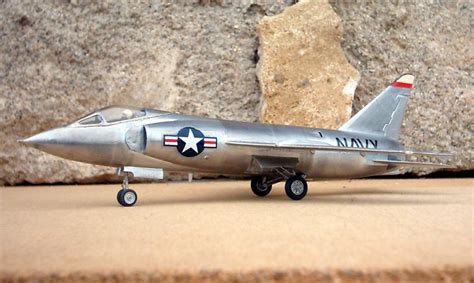 Lindberg Grumman F9f 9 Tiger Réf 531 98