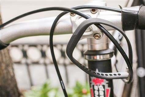 Fitbit Flex 2 Goes Underwater Pictures Cnet