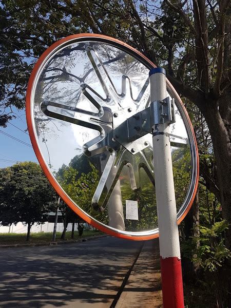 G Ng Giao Th Ng Inox Cm Ngo I Tr I Ch Nh H Ng Gi R