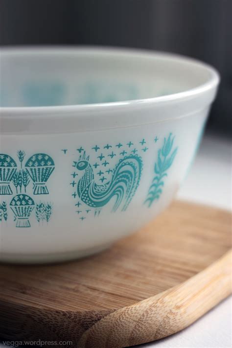 Something Blue Vintage Pyrex Vegga