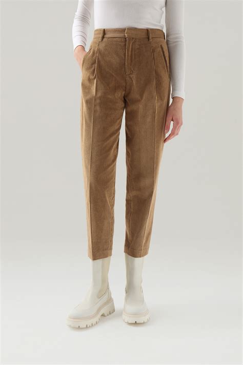 Women's Soft Corduroy Pleated Pants Beige | Woolrich USA