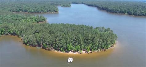 11 Places To Enjoy On Jordan Lake Nc The Glovetrotters
