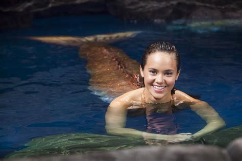 Mako Mermaids Swimming Scenes