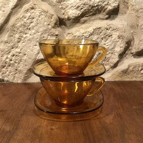 Tasses Et Soucoupes Vereco Vintage