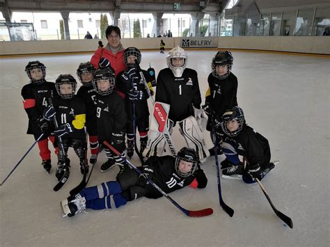 Miskolcon versenyeztek az U8 as jégkorongozók Nyíregyházi Sportcentrum