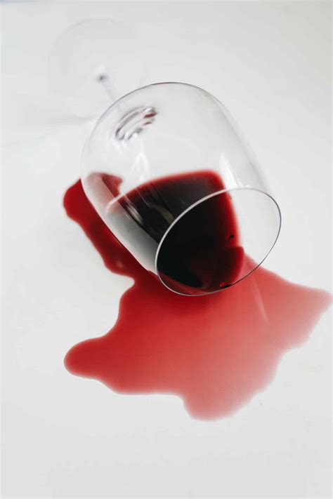 Enlever une Tâche de Vin Rouge Enfin une Astuce efficace Recette