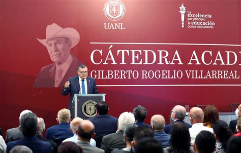 UANL instaura cátedra en honor a maestro de la Preparatoria 7 Puentes