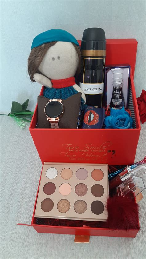 ایده کادو تولد دخترانه باکس کادویی و هدیه تولد ایده کادو تولد دخترانه