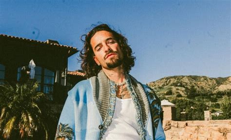 Fotos De Maluma En Toalla Elevaron La Temperatura En Redes Vibra