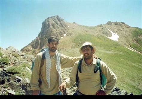 عکس‌ خاطره انگیز شهید نواب در رونمایی از موشک شهاب 3 تسنیم