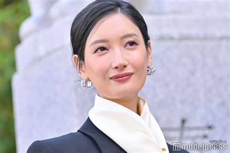 画像7 31 菜々緒、半年鍛えた背筋披露 トレーニング風景公開に反響「かっこいい」「努力がすごい」 モデルプレス