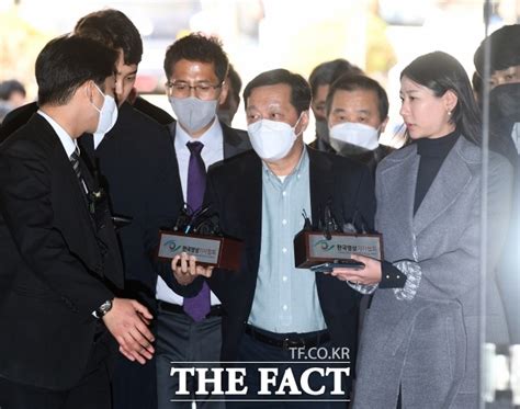 정진상 측 유동규 번복 전 조서 없어검찰이 선별 제출 사회 기사 더팩트
