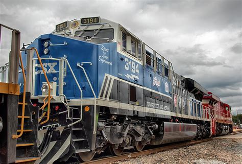 Csx Spirit Of Our Law Enforcement 3194 9943 Photograph By Susan Yerry