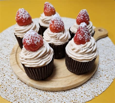 [홈 베이킹] 딸기 컵케이크 만들기 딸기 머핀 만드는 법 딸기 활용 베이킹 네이버 블로그