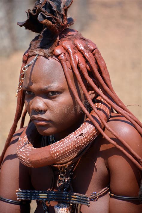 Tribu De Himba Imagen Editorial Imagen De Arcilla Fango 46178535