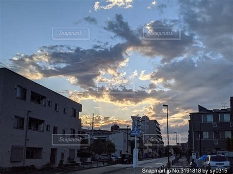 早朝の空の写真・画像素材 Snapmart（スナップマート）