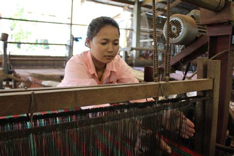 រូបថតប្រចាំសប្តាហ៍៖ ទិដ្ឋភាពនៃរោងសិប្បកម្មពាក់កណ្តាលឧស្សាហកម្ម នៅក្នុងស្រុកកោះសូទិន ក្រសួងព័ត៌មាន