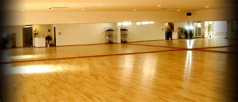 バンノダンススタジオ｜愛知県名古屋市緑区の社交ダンス教室