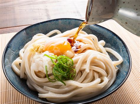 食べてみたい「香川県」のお土産ランキング！ 3位「クアトロえびチーズ」、2位「さぬきあげうどん 旨塩味」、1位は？22 All