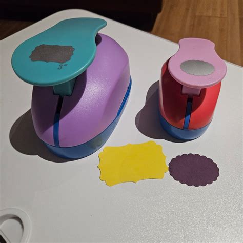 Paper Puncher Hobbies And Toys Stationary And Craft Craft Supplies