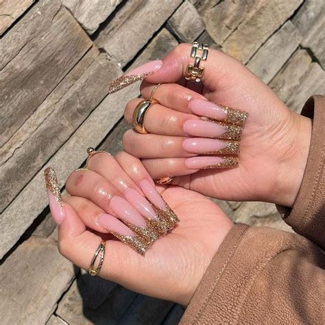 Nail Inspo Page 💚 On Instagram 🤍 By Arliistic ——— Follow