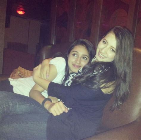 Komal Aziz Pictures With Sister Kaneez Fatima Khan Showbiz Hut