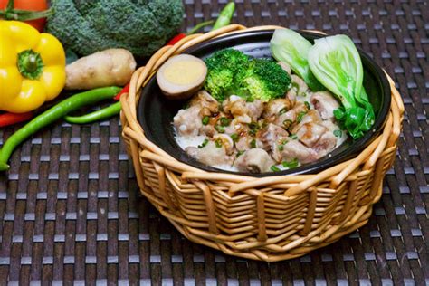 排骨煲仔饭图片素材 排骨煲仔饭设计素材 排骨煲仔饭摄影作品 排骨煲仔饭源文件下载 排骨煲仔饭图片素材下载 排骨煲仔饭背景素材 排骨煲仔饭模板