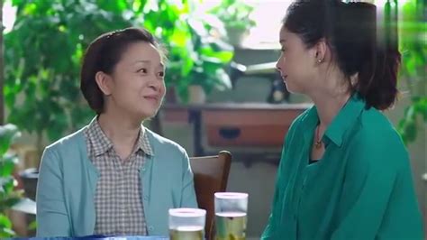 丈夫当妻子面，光明正大和出轨美女打电话，全程用暗语交流新浪新闻