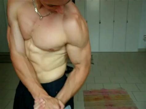 Muscle Posing Outside Thisvid Com