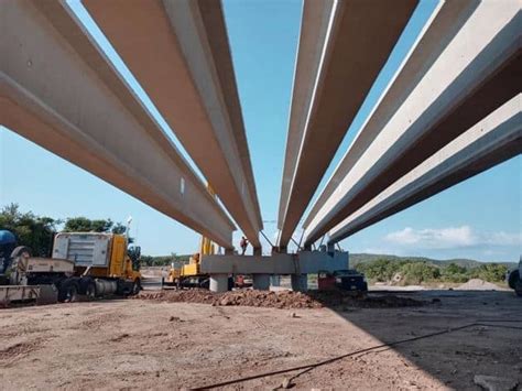 Un Accidente De Maniobra Provocó La Caída De Vigas Del Puente El