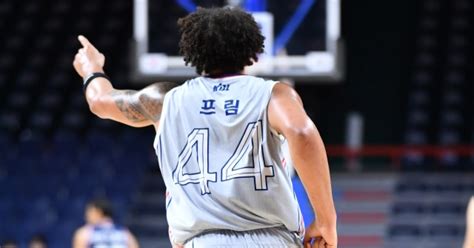 디펜딩챔피언 3연패 늪에 빠졌다프림 26점 현대모비스 Kcc에 20점 차 대승→kt도 Sk 꺾고 2연승