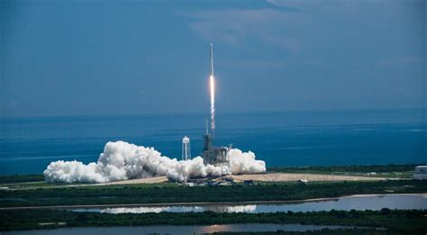 Falcon 9 Launches Dragon With Heavy Science Payload