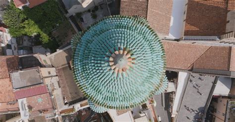 건축 경쟁하다 경치 경치가 좋은 고대 도시 골짜기 공중 관광 구시가지 그림 같은 기이 한 대성당 도시 풍경 도시의 드론 영상 디자인 뛰어난 건축