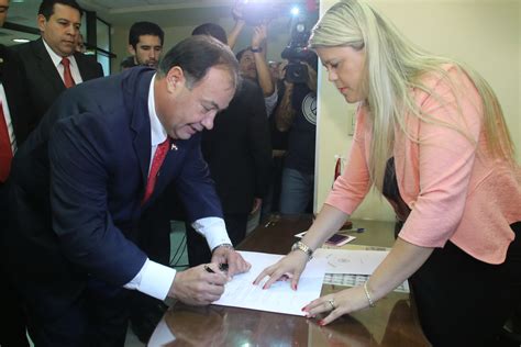 Vicepresidente Paraguayo Renuncia Para Dedicarse De Lleno A Campaña Al