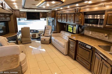 2016 Tiffin Phaeton 40 Qkh