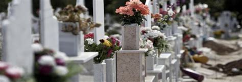 Ταφικά Δέλλας Λεωνίδας Άρτα Ήπειρος Τάφοι Μνημεία Μάρμαρα Μνημεία