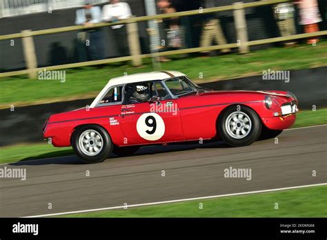 Chris Helliwell Mg B Lavant Cup A Twenty Five Minute Single Driver Race For Mgbs Built